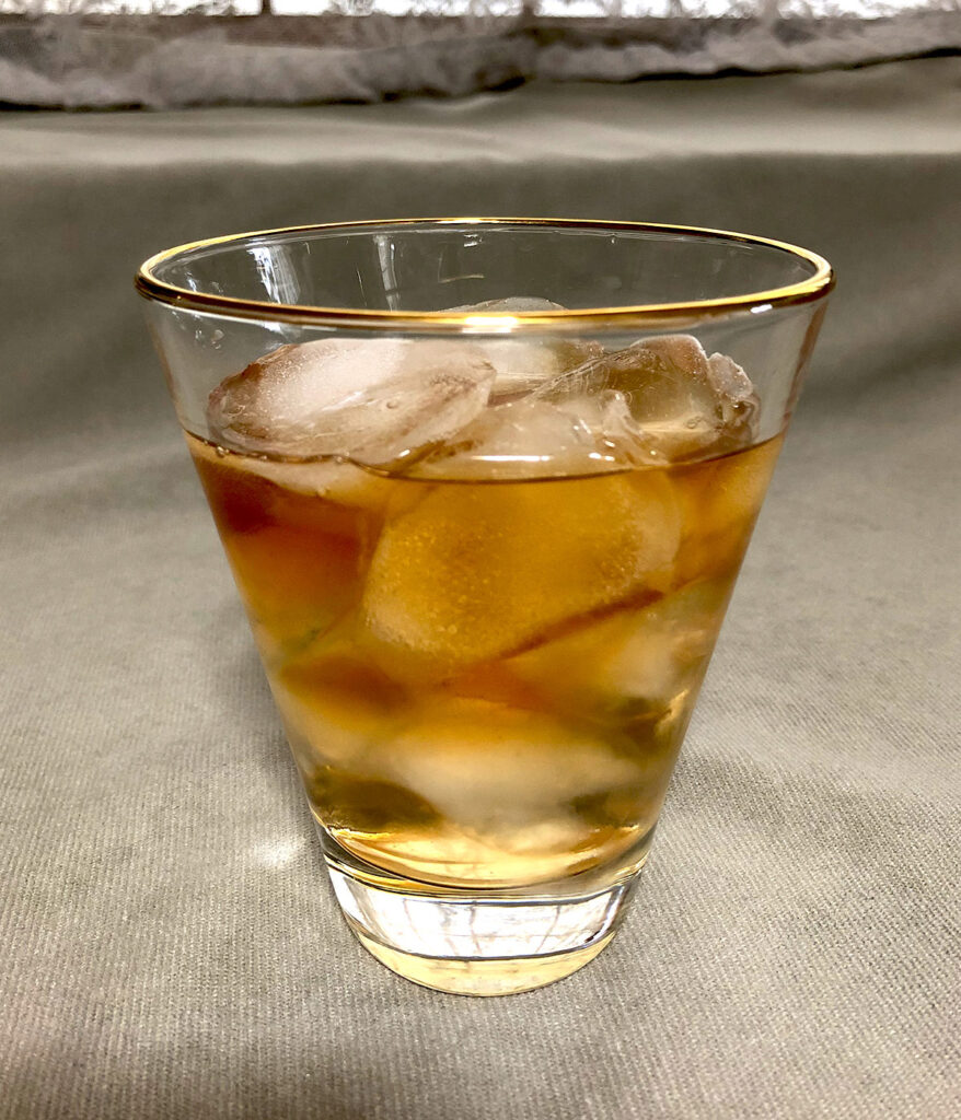 How to drink Umeshu(Japanese plum wine)