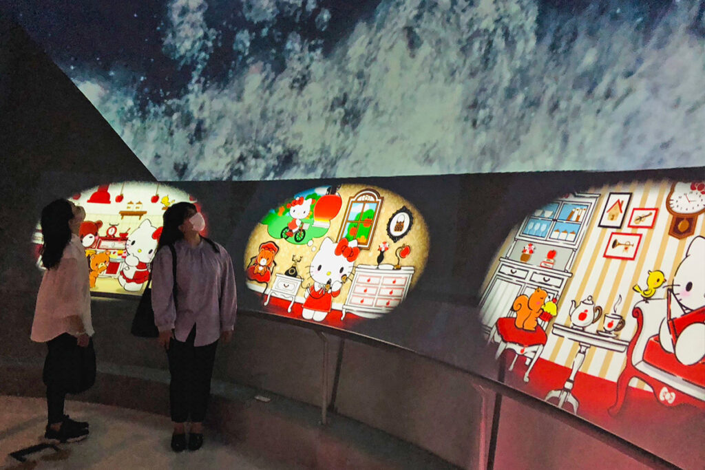 Hello Kitty Resort! AWAJI HELLO KITTY APPLE LAND