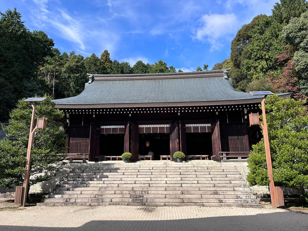 Omi Shrine(Omi Jingu), a sacred place for karuta.