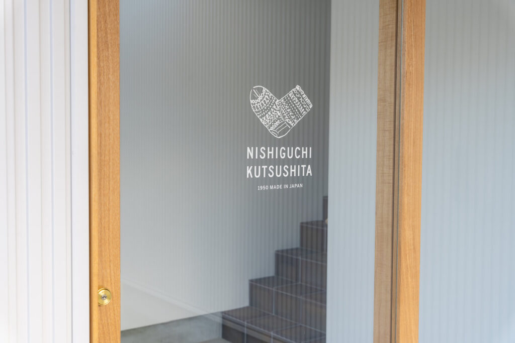 NISHIGUCHI KUTSUSHITA from Nara, the world's favorite sock brand