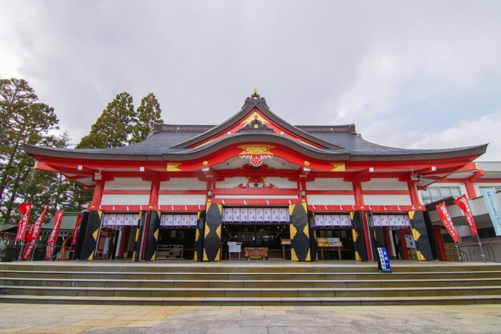 History of Toyama - Famous for Sushi, Medicine and Glass